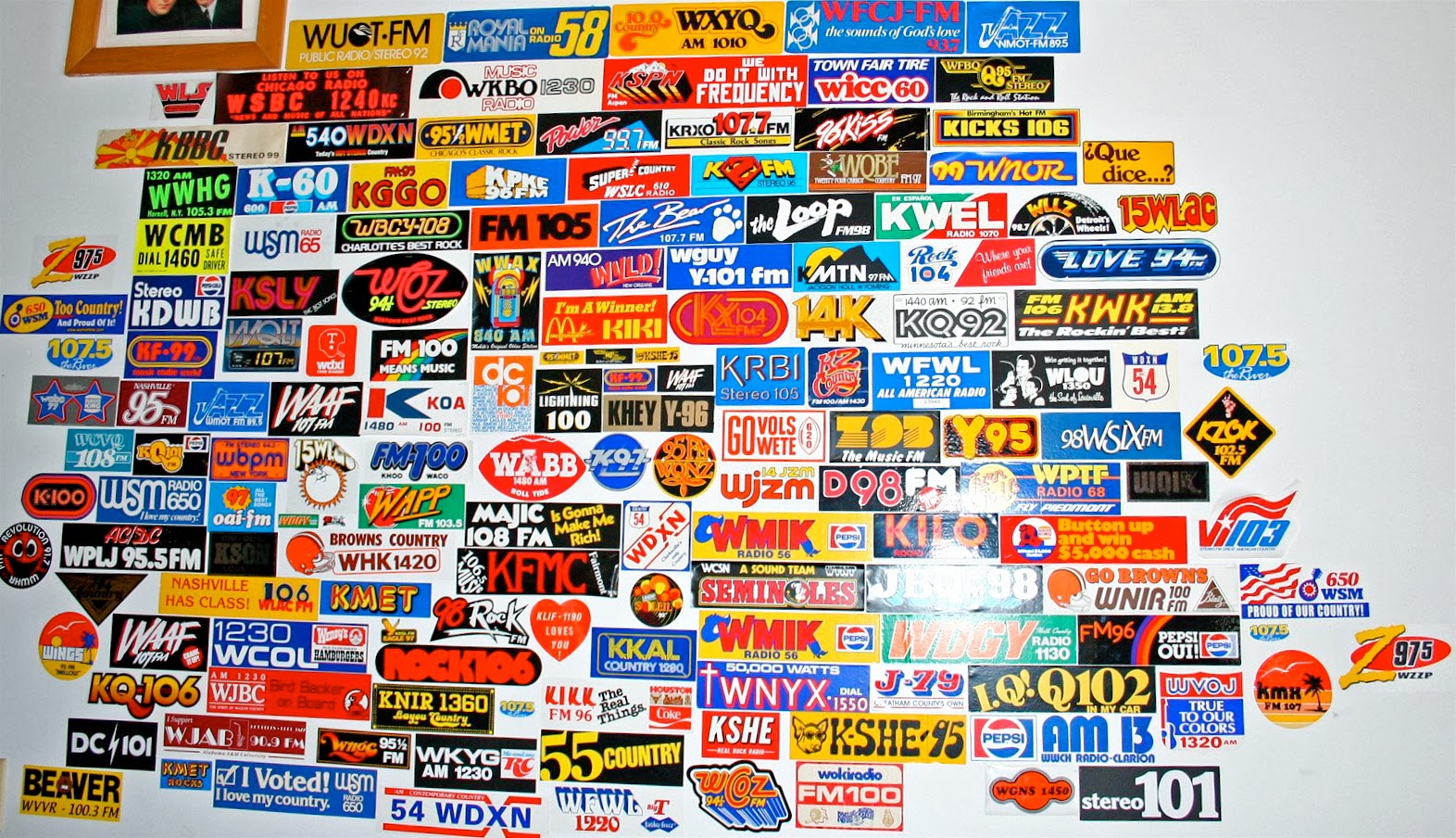 Jingle Montage 4 - Puget Sound Radio Jingle Montage 4 - Puget Sound Radio