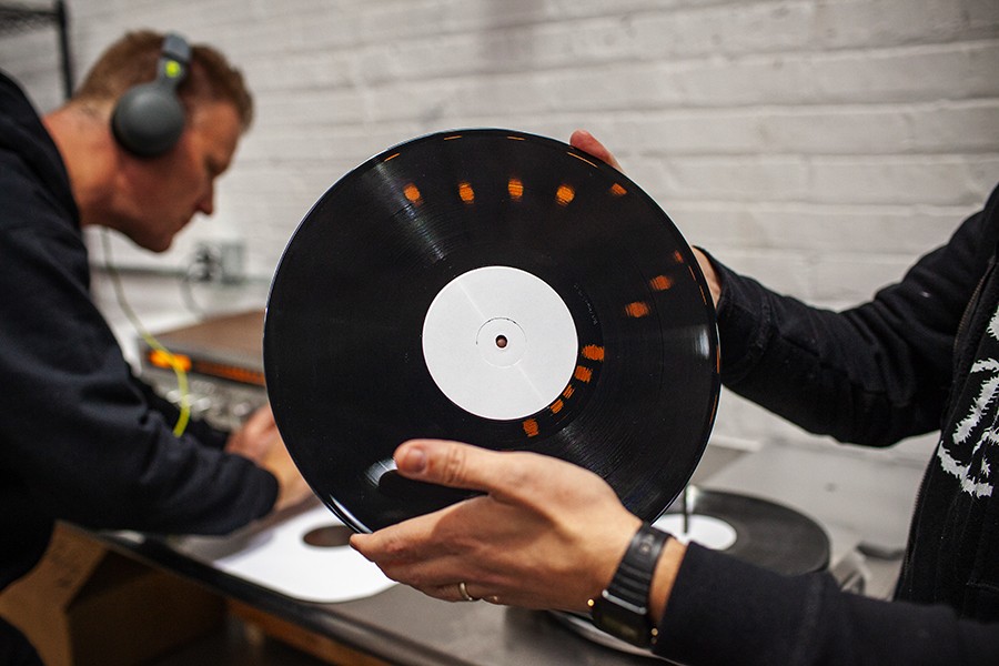 A Chicago Vinyl Factory is Making Records for the First Time in Decades ...