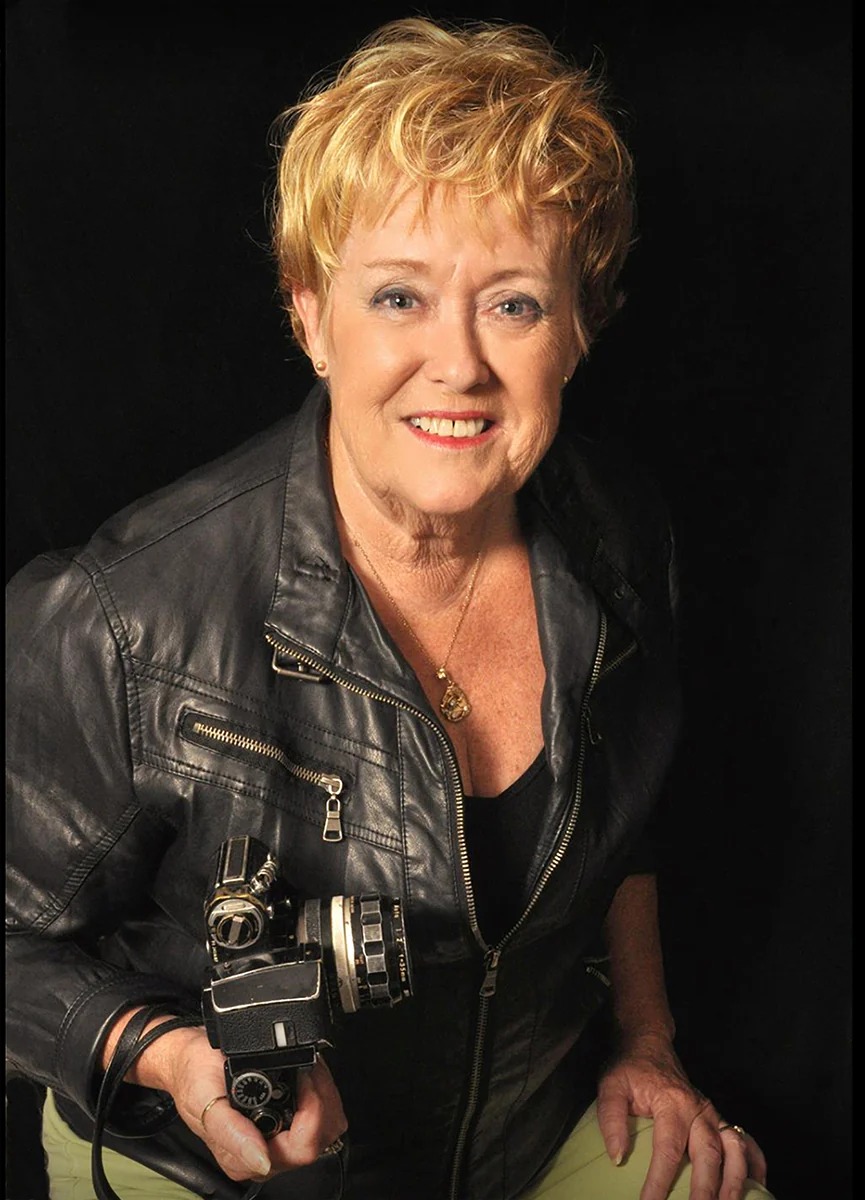 OBITUARY – Dee Lippingwell- Noted Vancouver Concert Photographer Dies ...